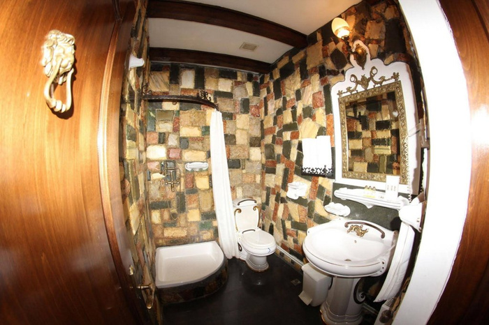 Отель Hunter Prince Castle & Dracula Hotel 4*, (Турда) , цены 2023 от ...