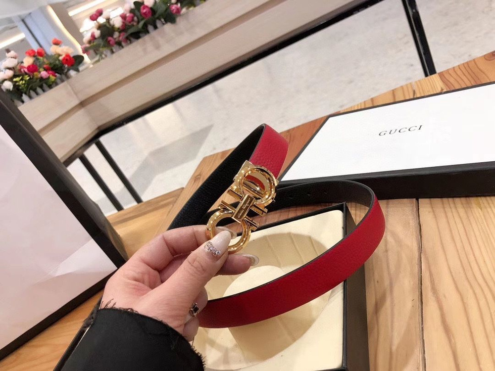 Регулируемый женский ремень Ferragamo - купить с доставкой по выгодным ...