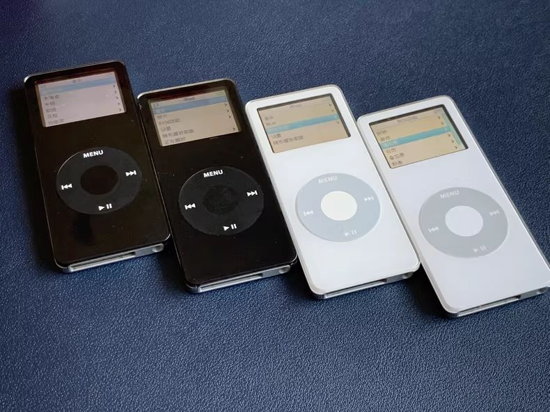 Apple MP3-плеер 2 ГБ, черный купить на OZON по низкой цене (2542892649)
