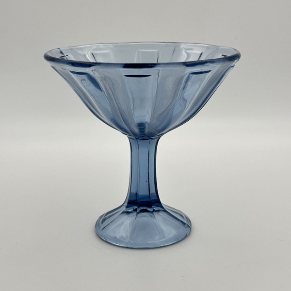 Конфетница винтажная синего цвета, стекло, Стеклозавод Неман, СССР, 1950-1960 гг купить на OZON ...