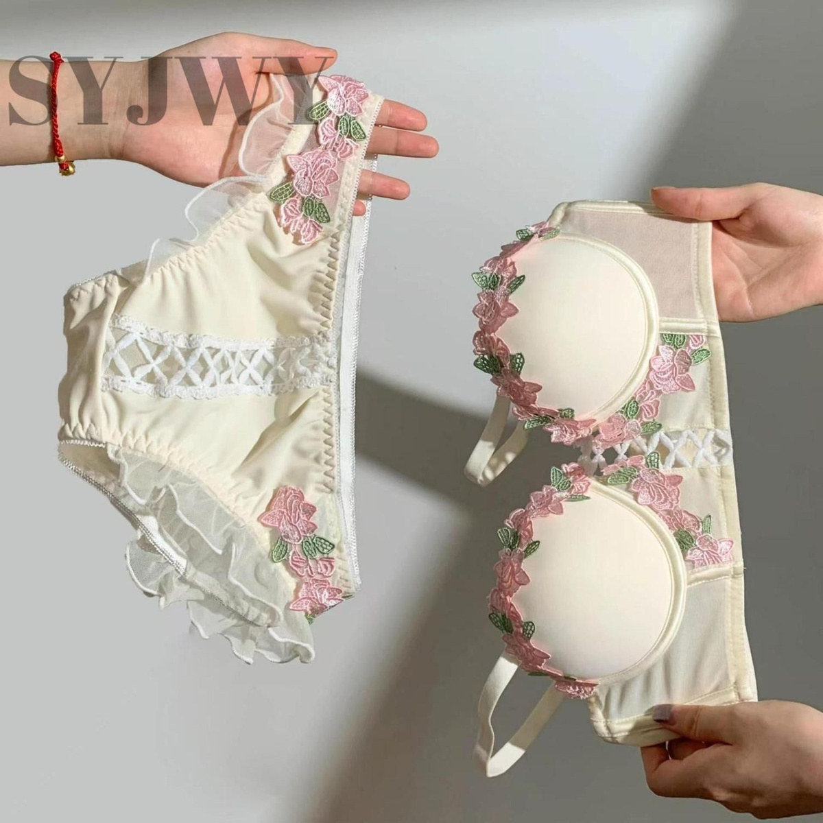 Комплект белья Женский SYJWY зеленый Шнуровка бралетт Полиэстер Вышивка, размер 38 Повседневный ...
