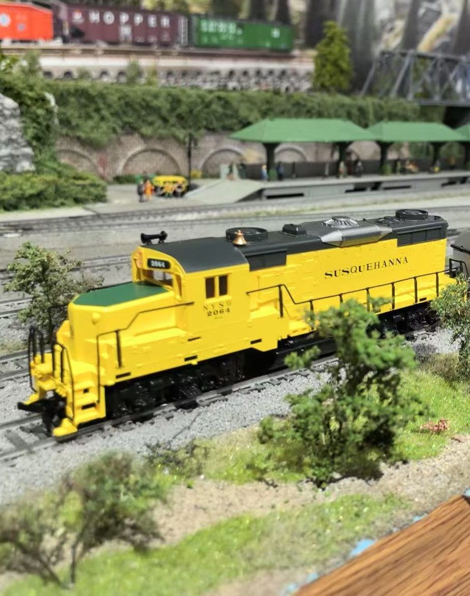 Модель Локомотива GP20 Diesel-Electric Locomotive для Железной дороги ...