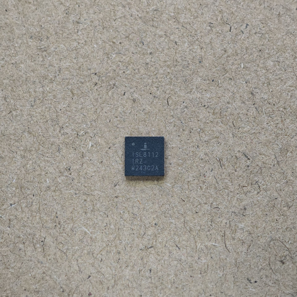 ISL8112IRZ-T QFN-32(5x5) новая оригинальная микросхема в наличии ...