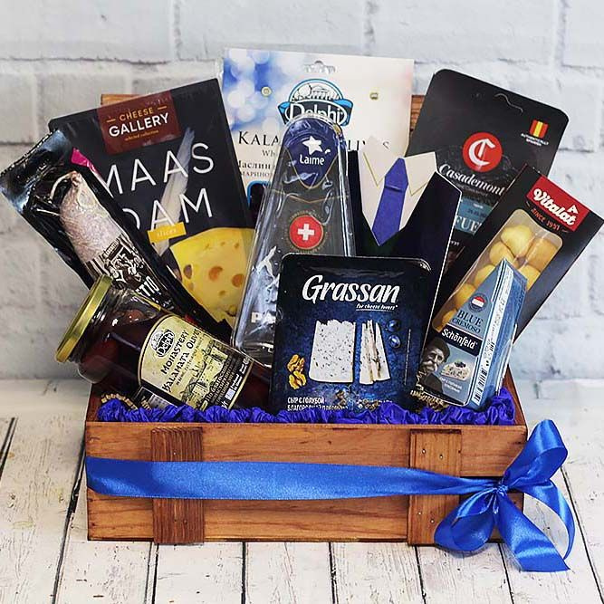 Подарочный ящик с продуктами #968 - купить с доставкой по выгодным ...