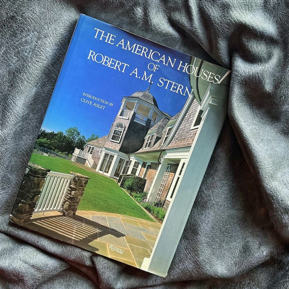 The American Houses of Robert A. M. Stern купить на OZON по низкой цене ...