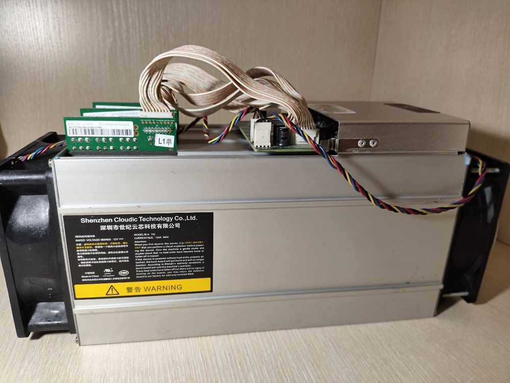 AntMiner S9j 14.0Th/s Miner /с блоком питания. Майнер .Майнет две сразу ...