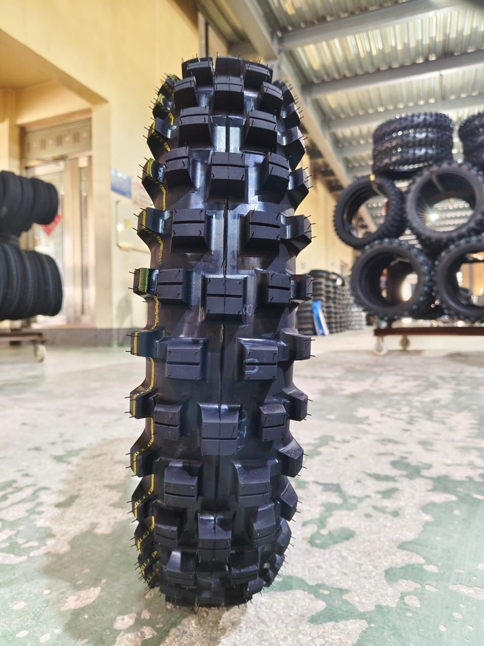 Gumm tire 754 (Gummy) 120/90 R18 Мотошины 120/90 R18 A1 купить c ...