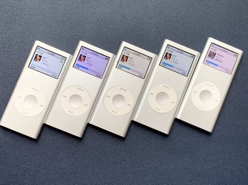 Apple MP3-плеер 4 ГБ, белый купить на OZON по низкой цене (2543031420)