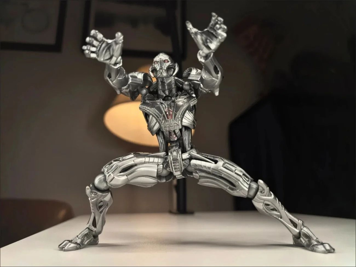 Kaiyodo Amazing Ultron Action Figures Статуя Мстителей Модель коллекции ...