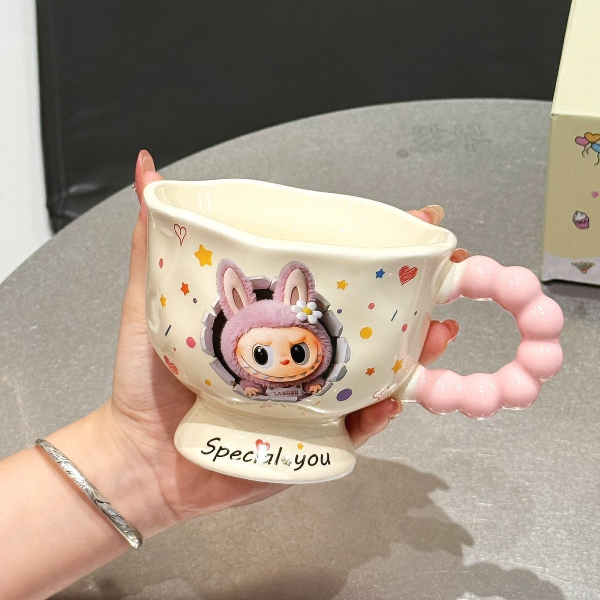 С ложкой "Лабубу", 330 мл купить c доставкой на OZON по низкой цене (3168987402)