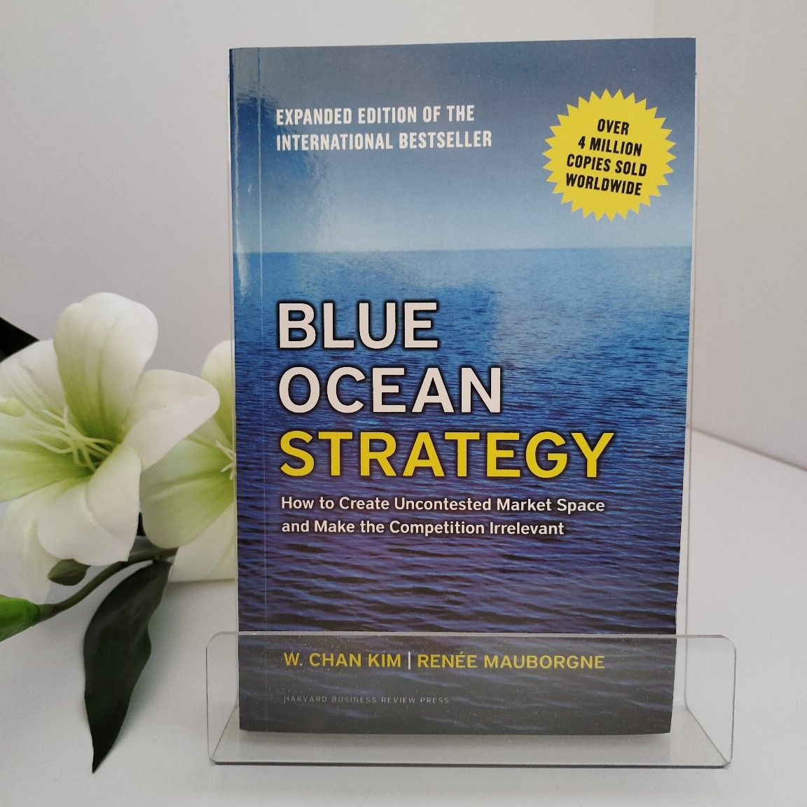 Blue Ocean Strategy -W. Chan Kim & Ren e Mauborgne | Харра Верна купить ...