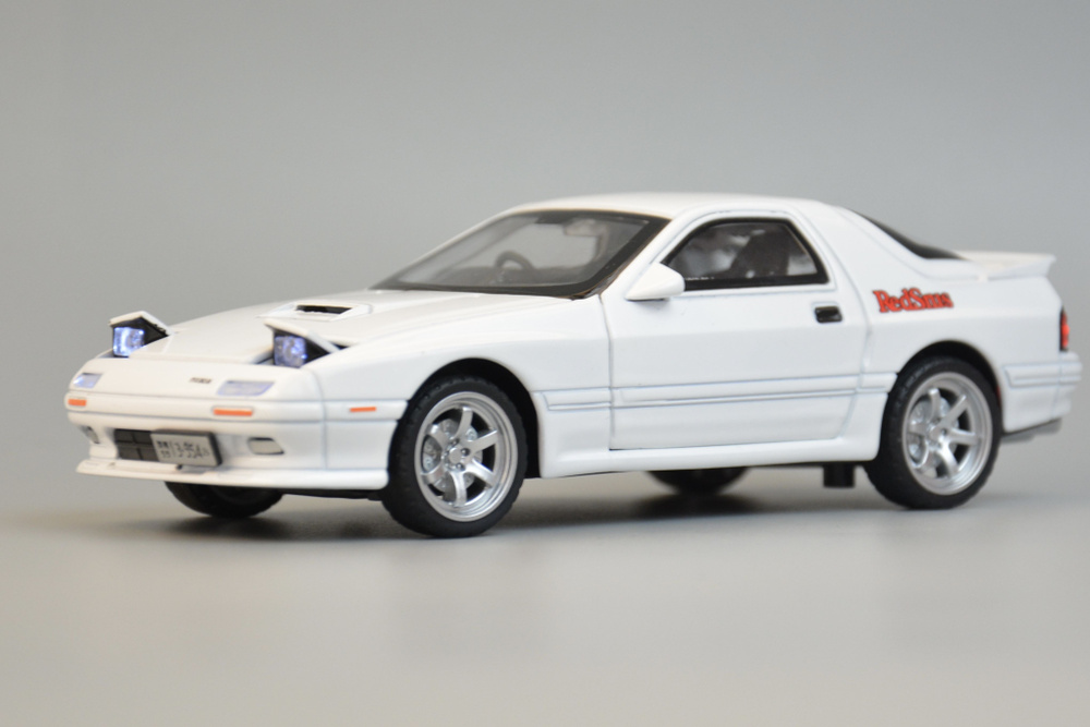 Металлический автомобиль Mazda RX 1:32 Мазда RX7 белая купить на OZON ...