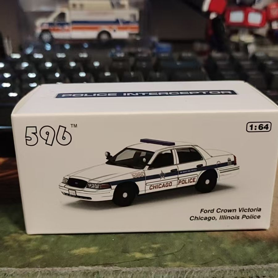 Машинка 596 model 1:64 Ford CV Victoria Crown police car with Chicago ...