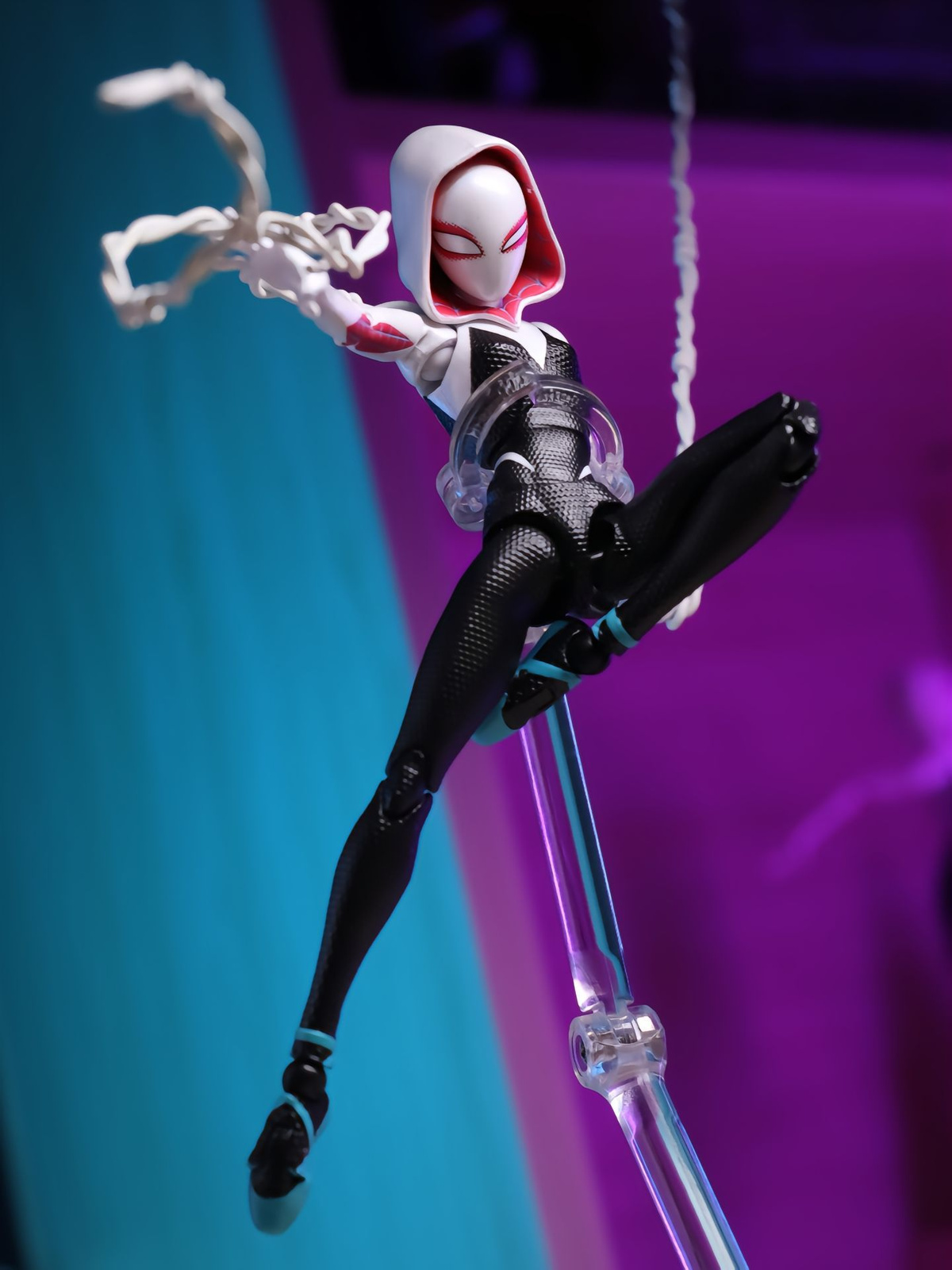 Фигурка Человек паук Через вселенные Гвен Стейси Spider Man Into The