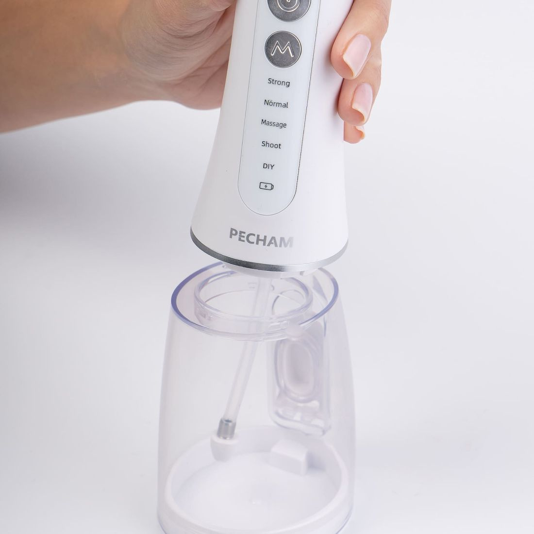 Ирригатор для полости рта портативный PECHAM Trip PC-117-1 белый, для отбеливания зубов дорожный ...