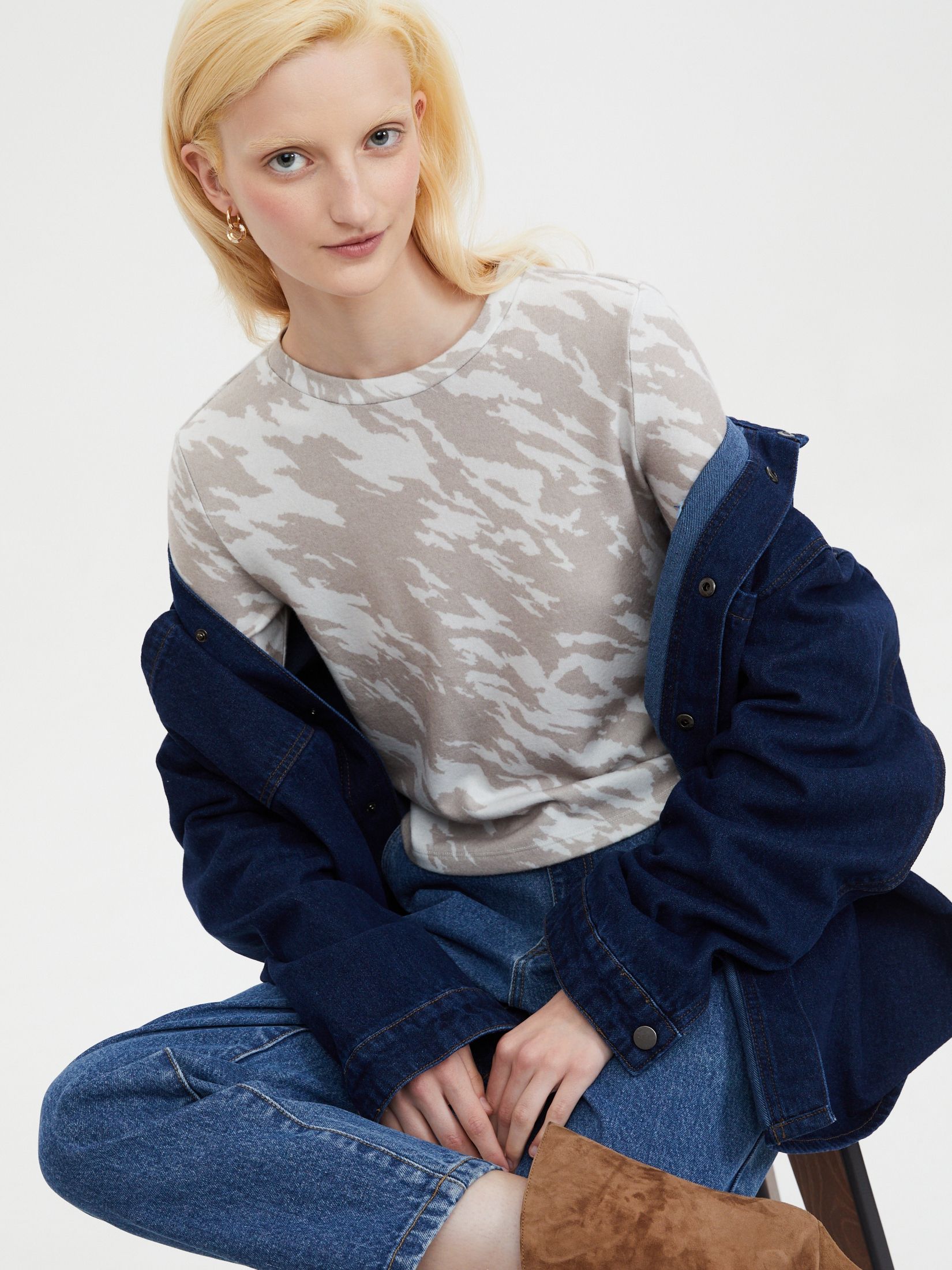 Джемпер Женский nice&easy бежевый Вискоза, Полиэстер, размер 50 Китай ...