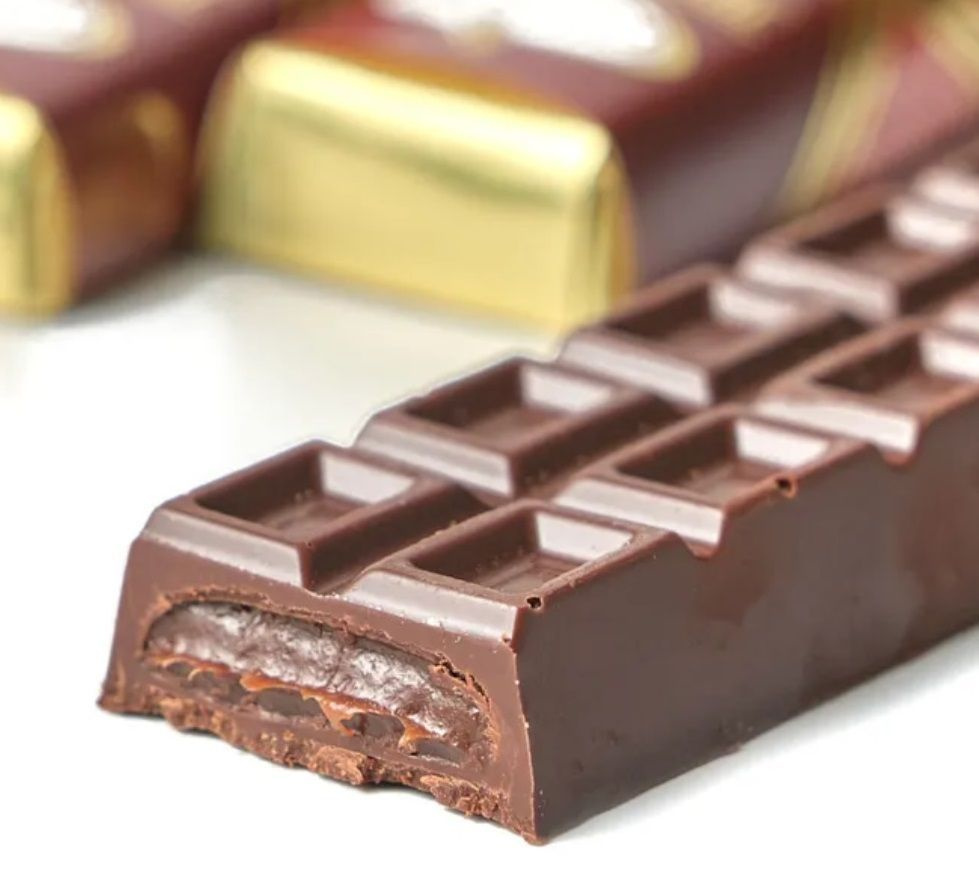 Шоколадный батончик с шоколадной начинкой 47 грамм 20 штук КФ Крупской ...