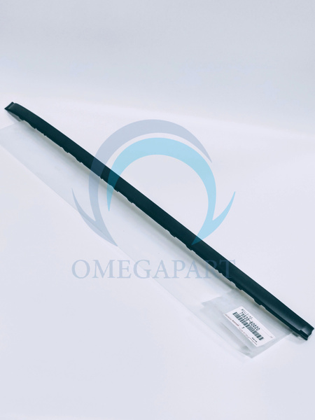 Молдинг лобового стекла правый LC 150 / GX460, Toyota 7553560020купить ...