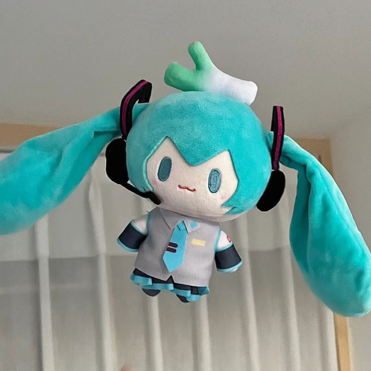 Hatsun Mika Plushna Toy из серии Dingbao купить на OZON по низкой цене ...