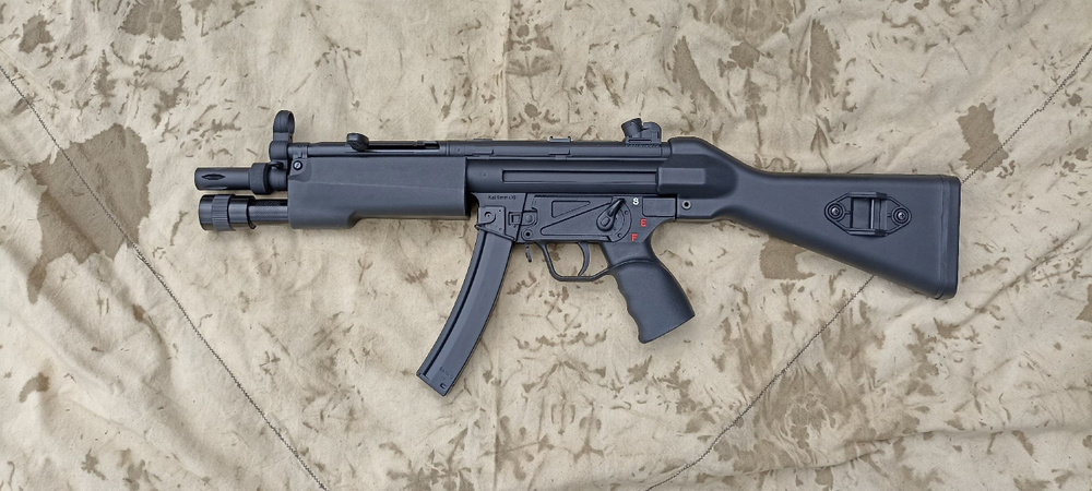 Страйкбольный электропривод Classic Army MP5A2 с фонарем (фиксированный приклад) - купить с ...