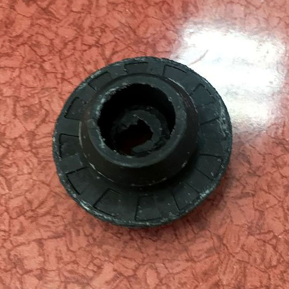 2ШТ Кронштейн Крепления Нижнего Изолятора Радиатора 90501087 Для Opel ...