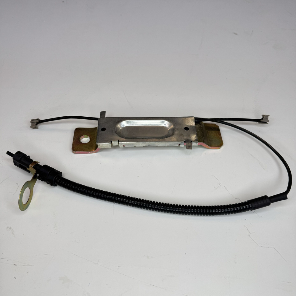 Пластина прижимная колодок с датчиком износа Sitrak C7H 12.4 24V 16 MT ...