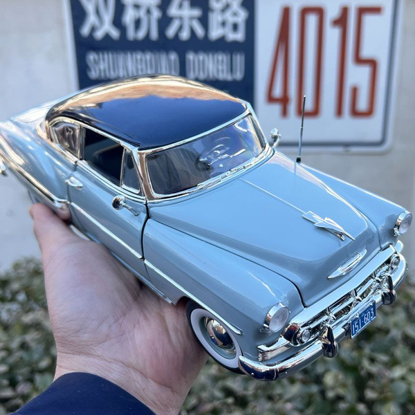 1953 Chevrolet Kervetbell 1: 18 Модель автомобиля из металлических сплавов купить на OZON по ...