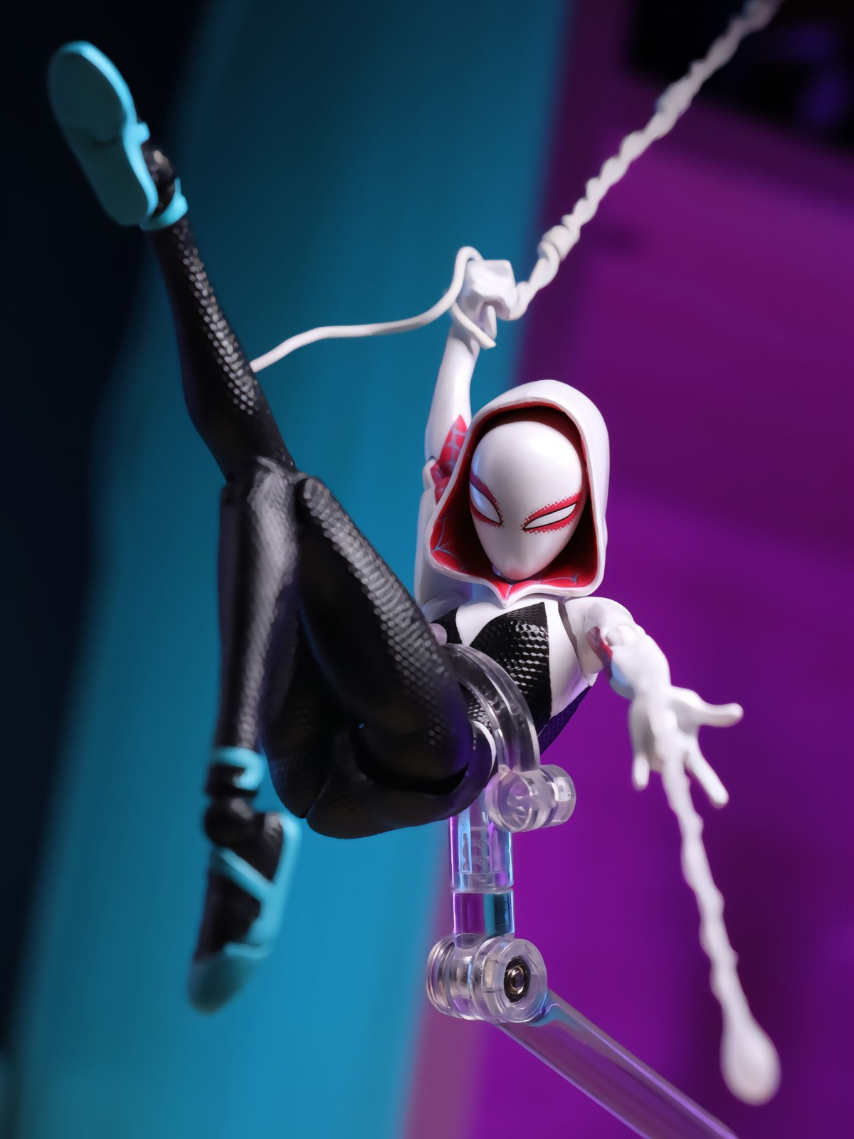 Фигурка Человек паук Через вселенные Гвен Стейси Spider Man Into The
