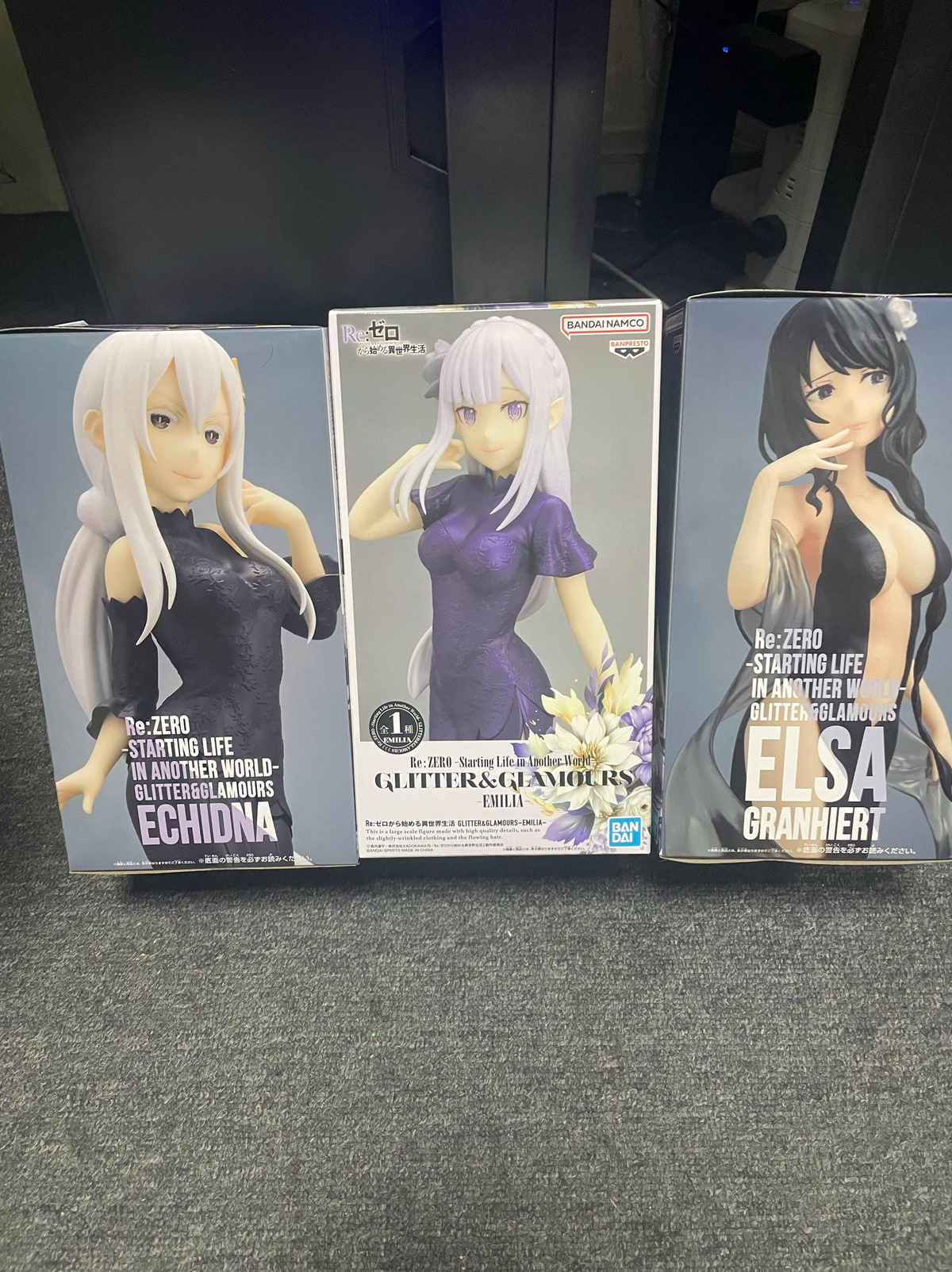 Аниме фигурка Bandai Banpresto Эльзы (ELSA) в платье серия Glitter ...