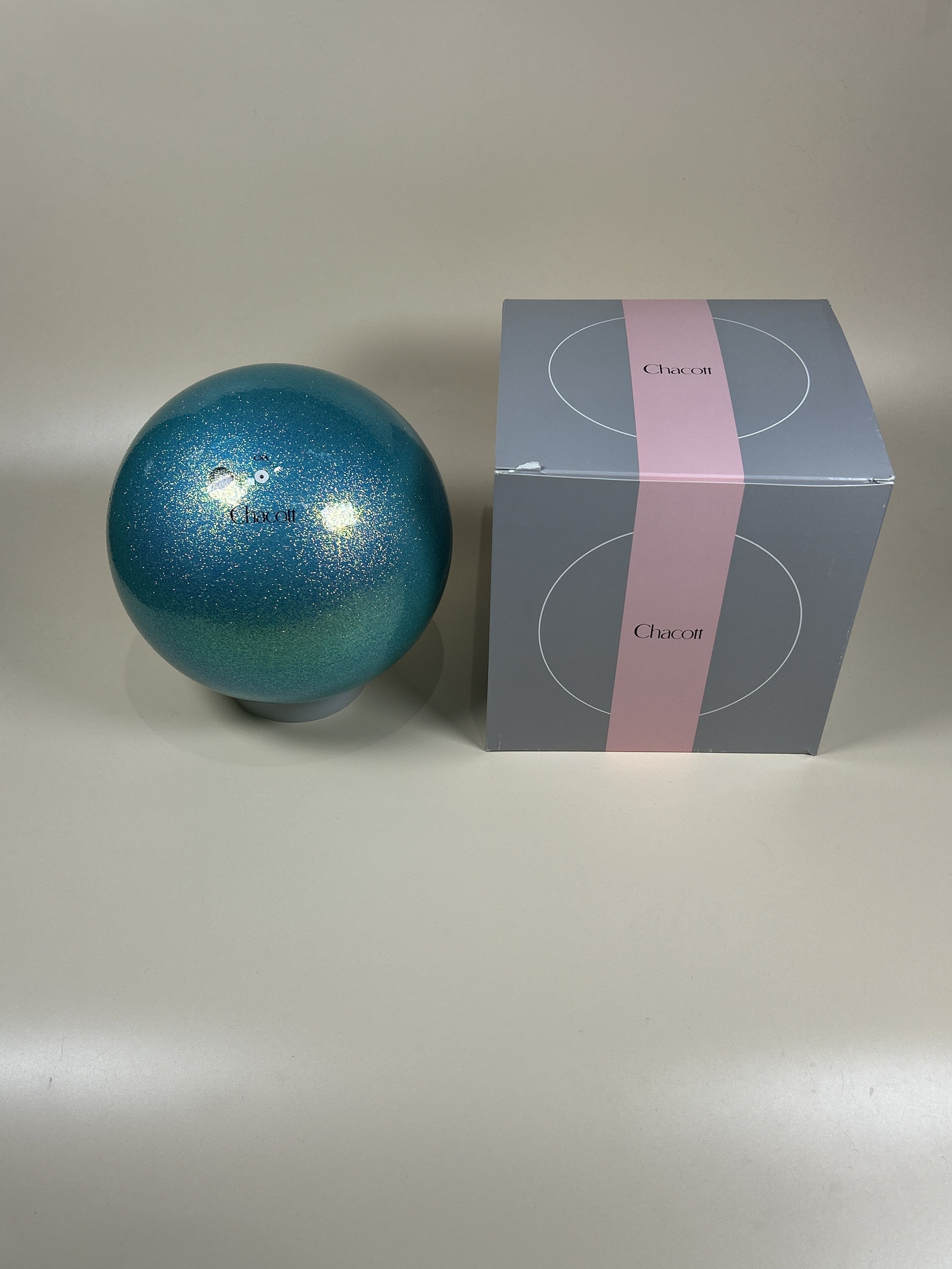 Мяч Chacott Prism Ball 18.5 см 631 AquaGreen купить на OZON по низкой ...
