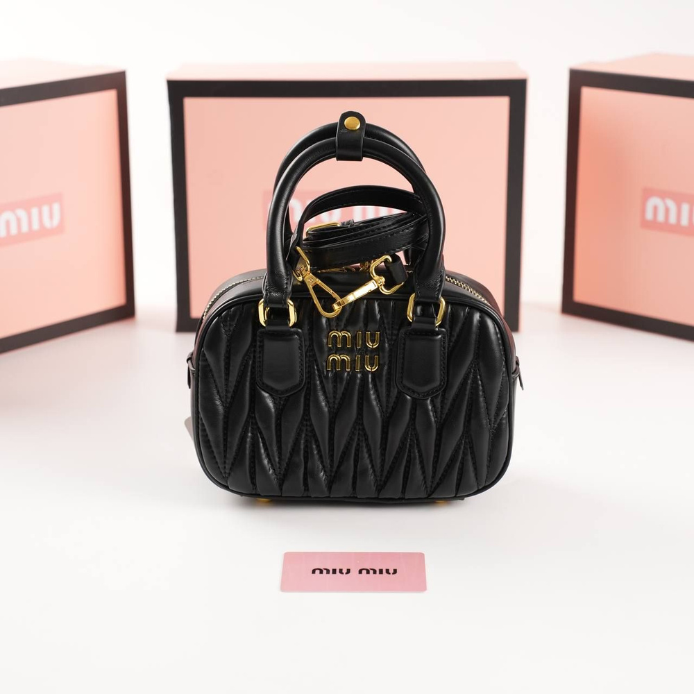 Miu Miu Сумка тоут купить с доставкой по выгодным ценам в интернет магазине Ozon 1597441539