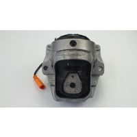 Опора двигателя Quattro Freni qf00a00576, oem 8R0199381B купить на OZON ...