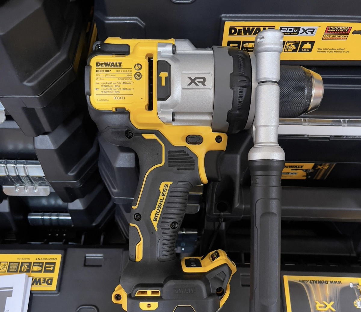 Аккумуляторная ударная дрель-шуруповерт DEWALT DCD1007NT, 18 В, 2250 об ...