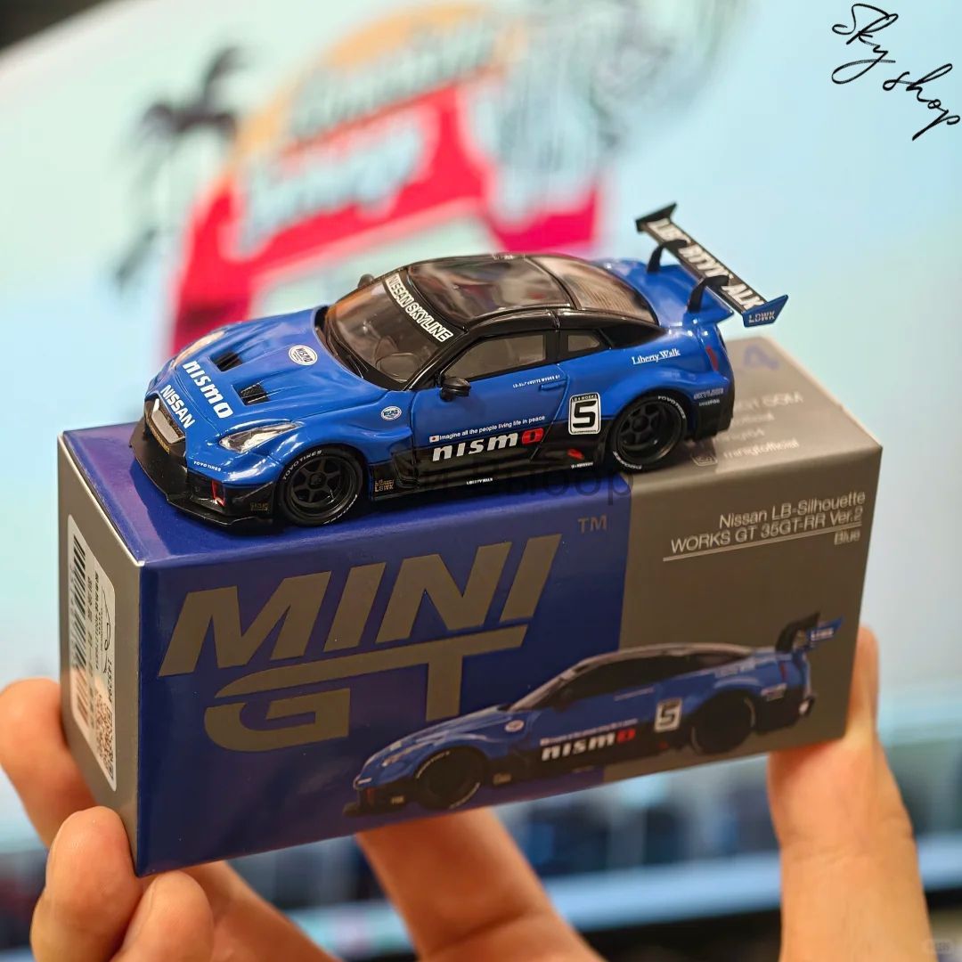 Машинка MINI GT 1:64 #1124 LB-Silhouette WORKS GT NISSAN 35GT-RR Ver.2 ...