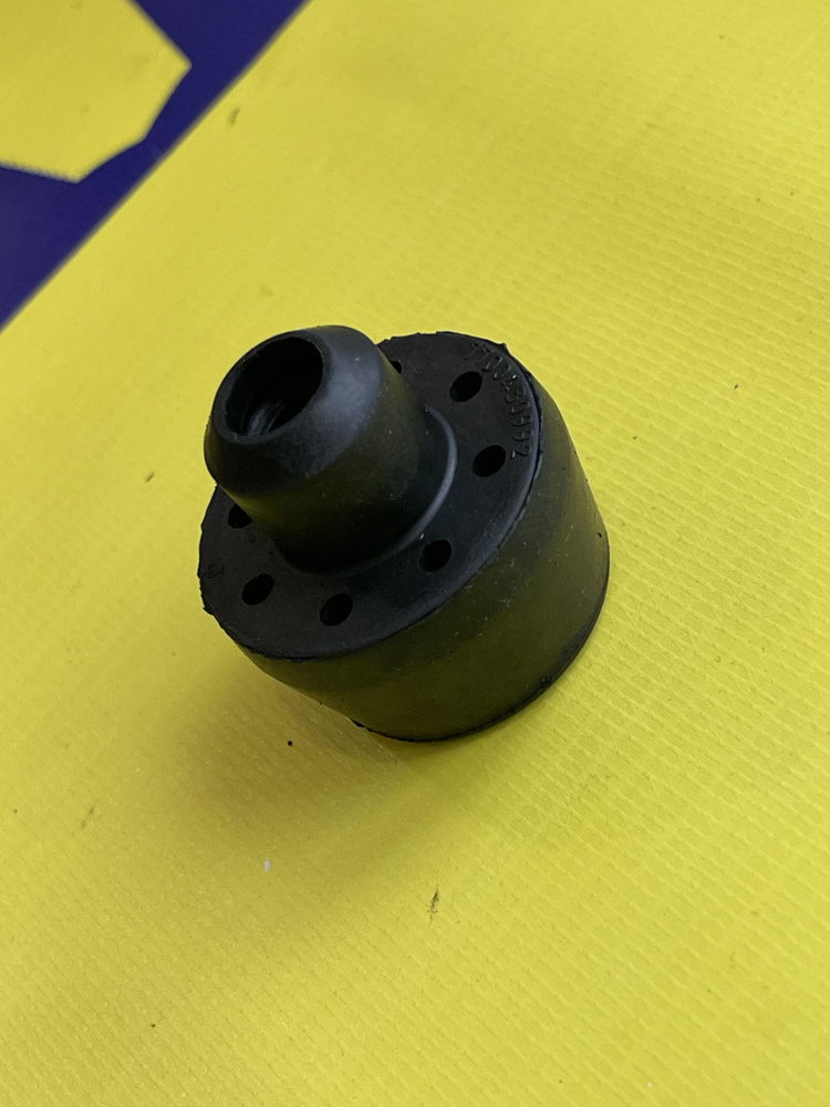 Опора радиатора нижняя Renault Logan 2 Captur, Duster; Nissan Qashqai ...