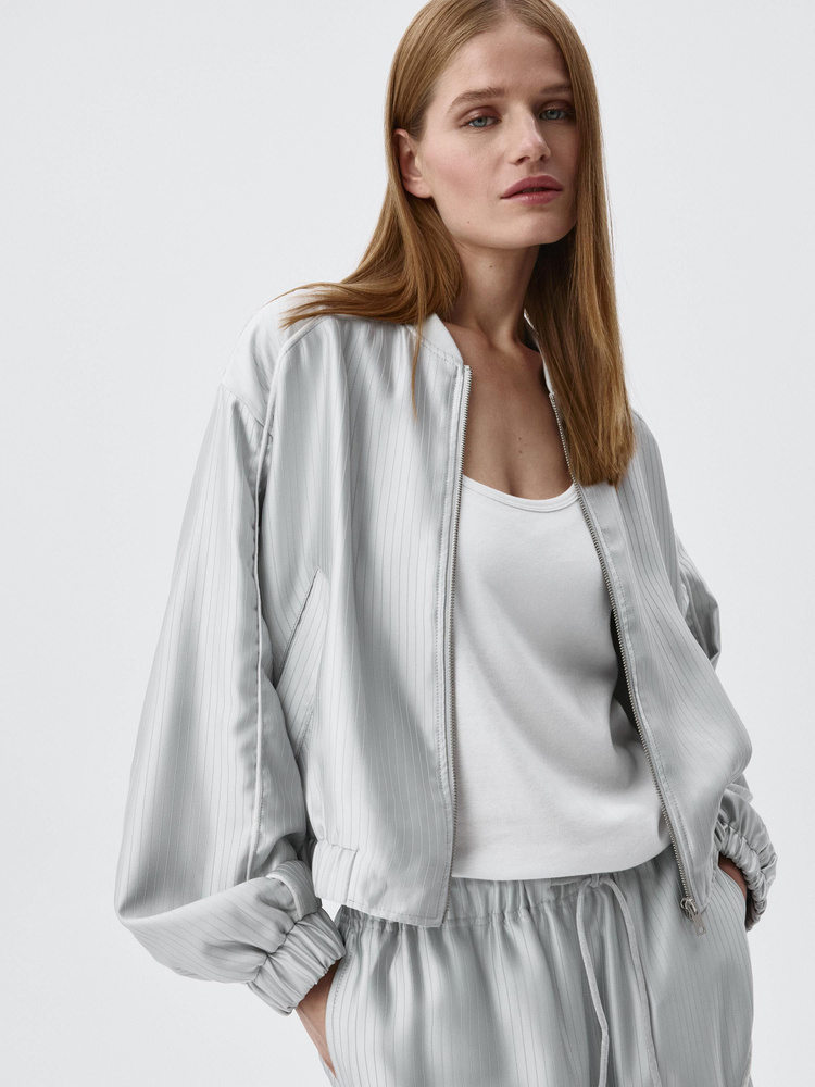 Бомбер Женский SELA серо-голубой, размер 44 На любой сезон Китай купить c доставкой на OZON по ...