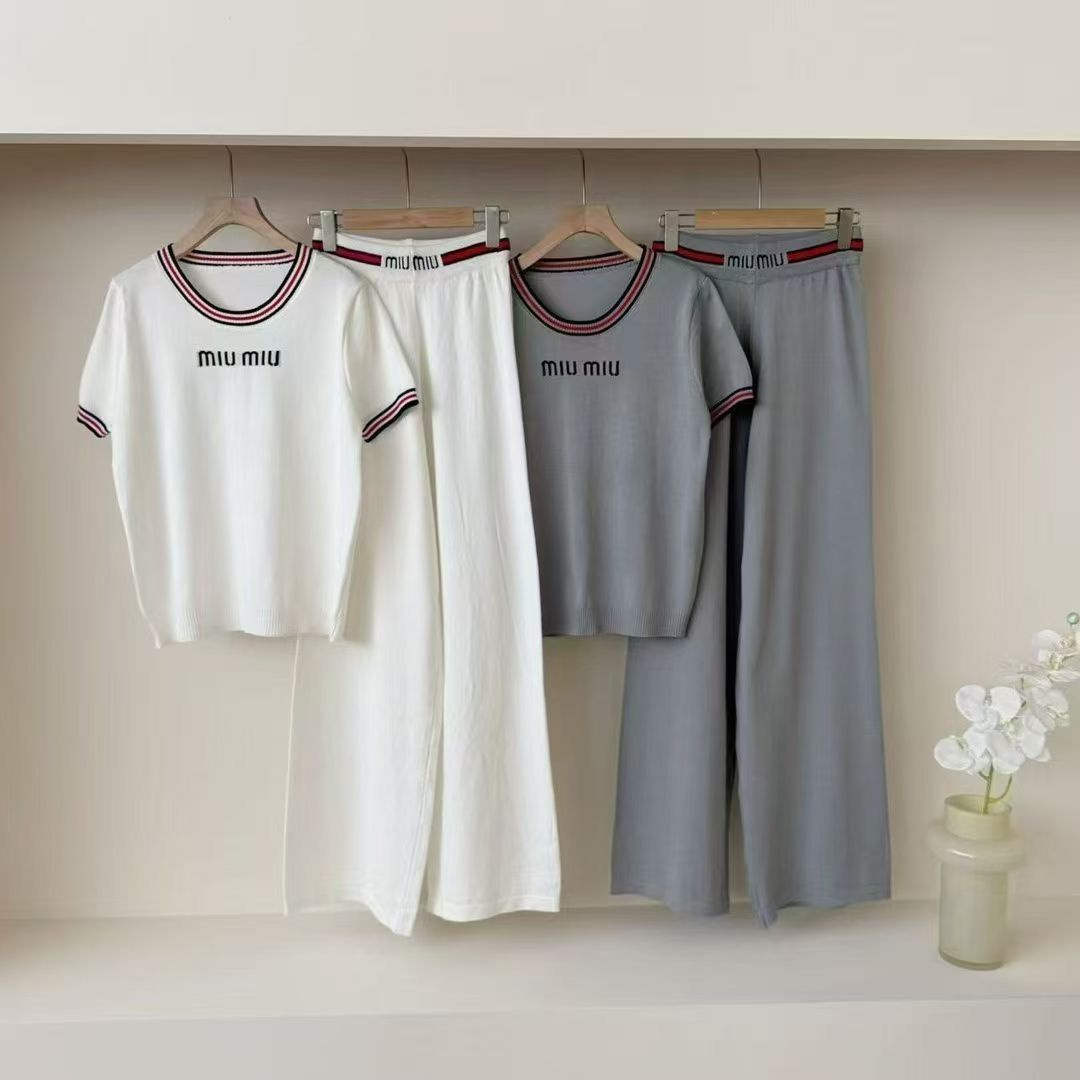 Футболка Женский Miu Miu серый Короткий размер 46 Полиэстер Смесовая ткань Полоска свободный
