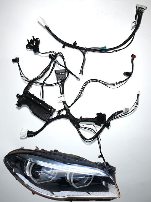 PNP Фары автомобильные, 1 шт., арт. Правая для BMW 5' F10 F11 F18 LCI ...
