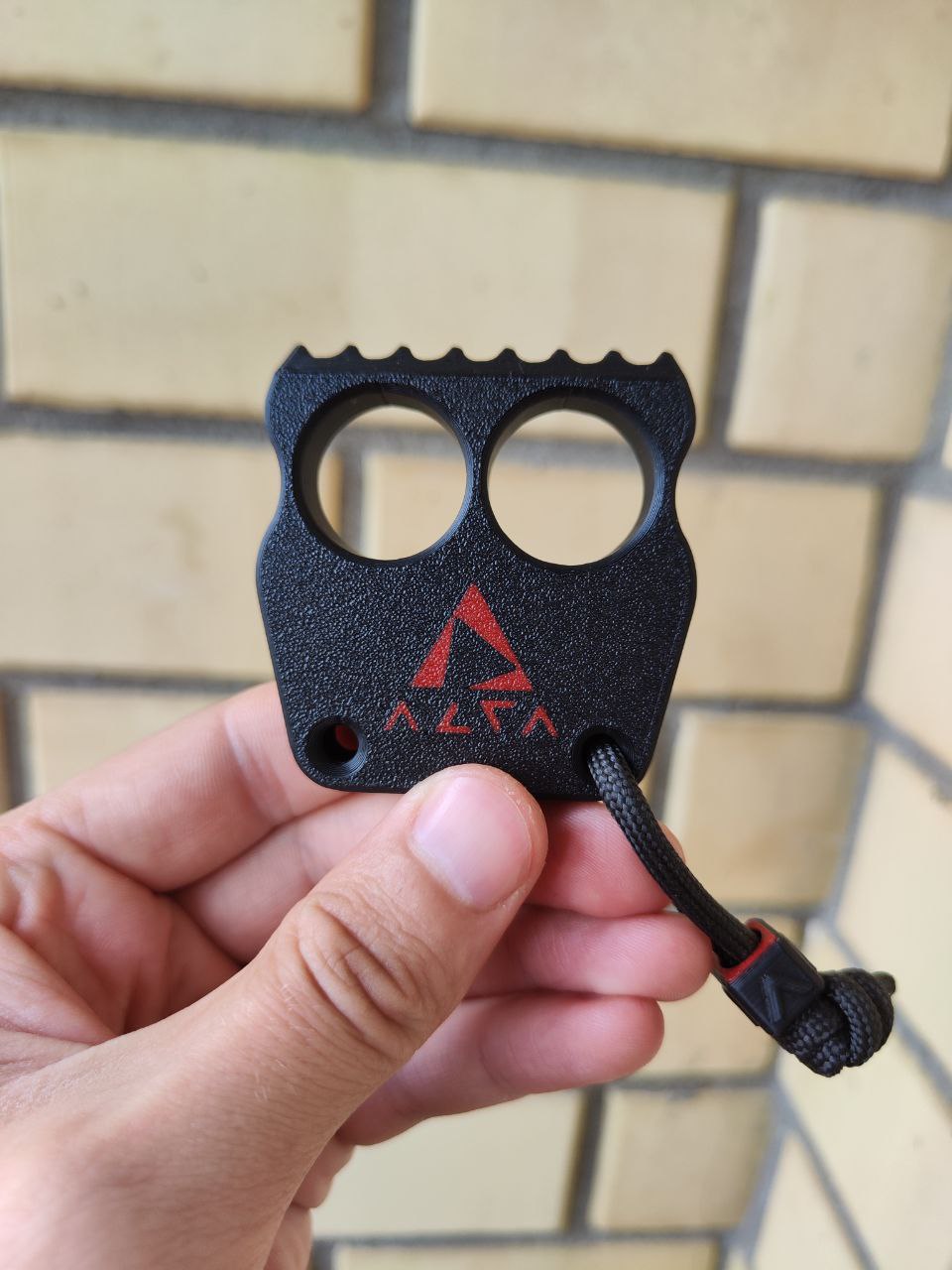ALFA EDC SOVA сувенирный брелок не кастет d 28мм XL. PLA+ пластик black ...
