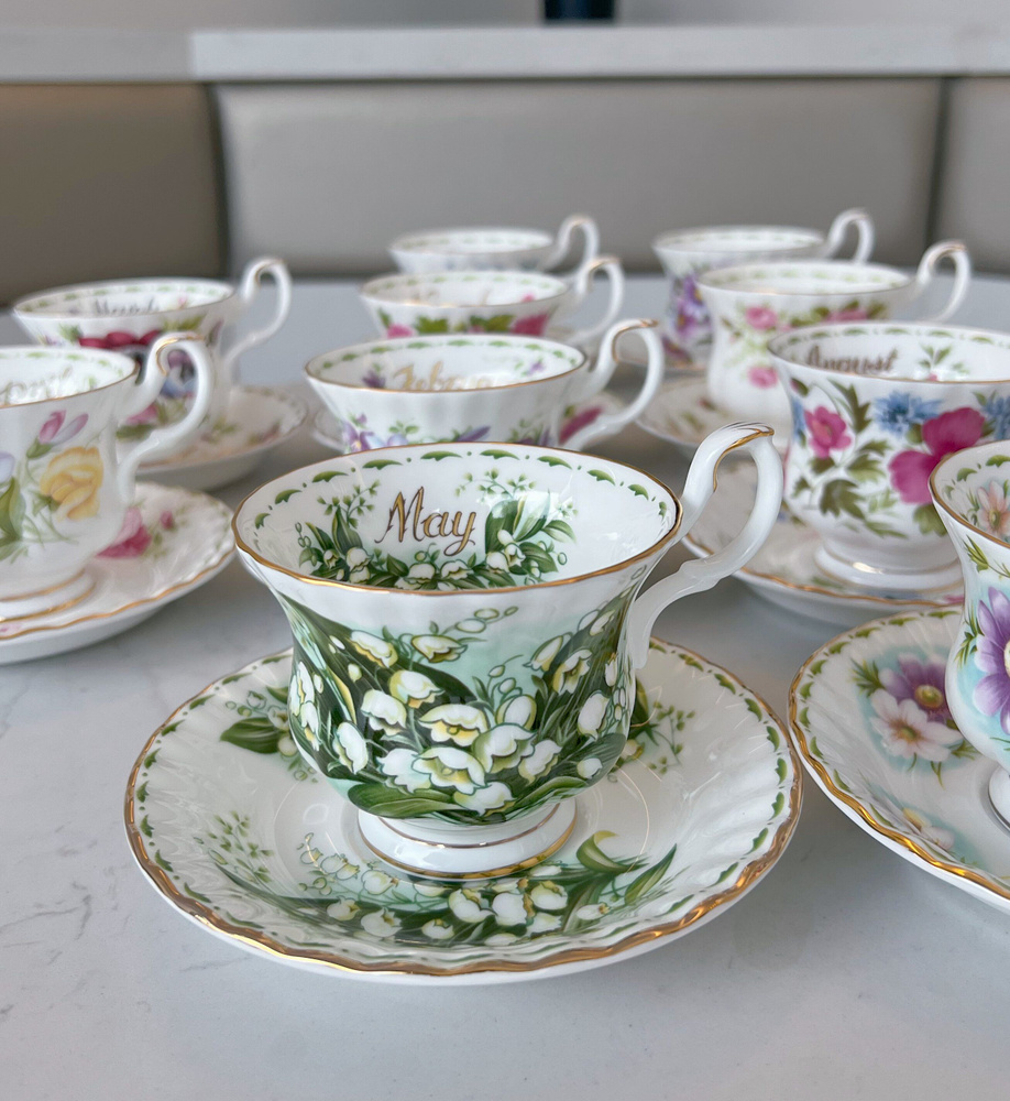 Чайная пара Royal Albert. Серия "Цветок месяца". Англия. Костяной ...