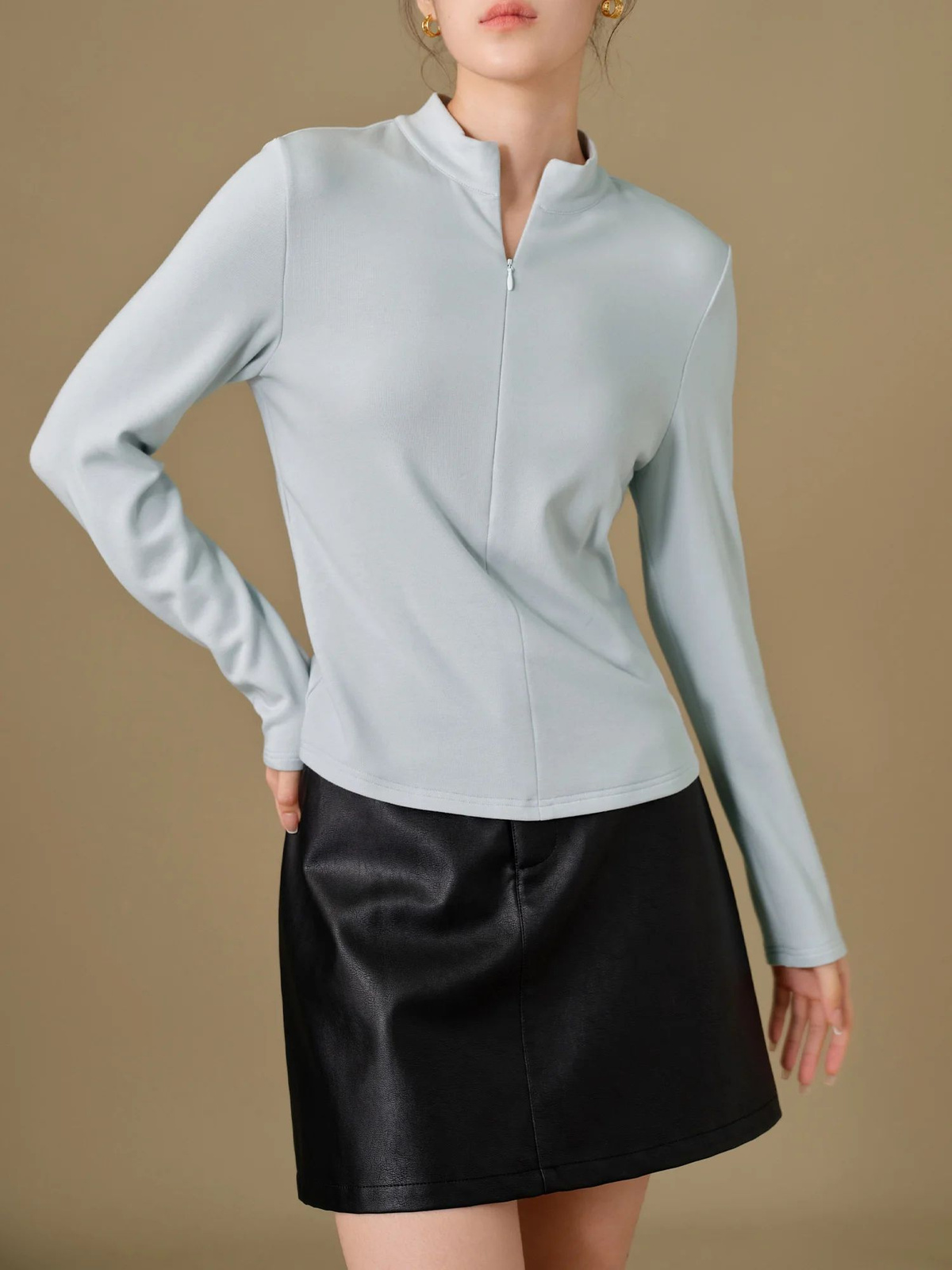 Футболка Женский черный Длинный, размер 52 Вискоза, Хлопок Однотонный полуприлегающий ...