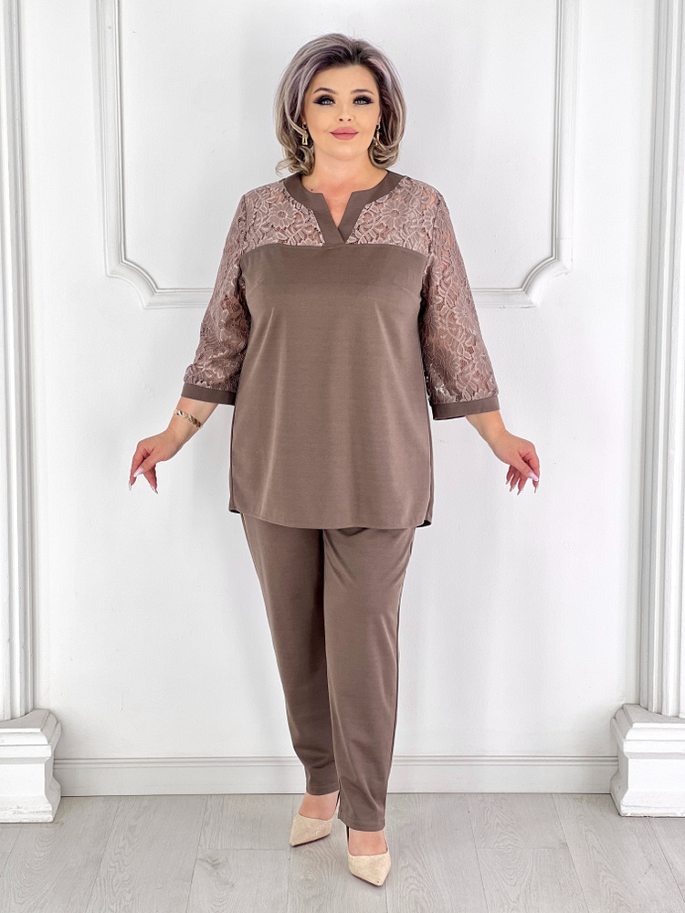 Комплект верхней одежды Женский Assorti-moda V-образный Демисезон, размер 60 Вечерний ...