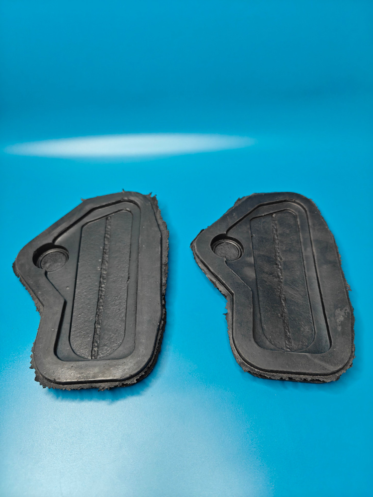 Заглушки проёма рулевых тяг 2 шт. подходит для а/м ВАЗ 2108, 2109, 21099, 2113, 2114, 2115 ...