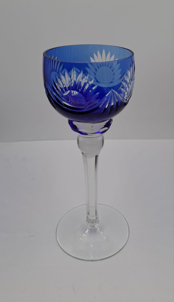 Бокал винтажный для вина на высокой ножке, синее стекло, алмазная грань, Чехия, 1960-1980 гг ...