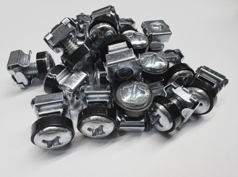 Комплект крепежа для 19 дюймовых шкафов и стоек (винт М6х12, гайка, шайба), 20 шт./упак.: RF KK ...