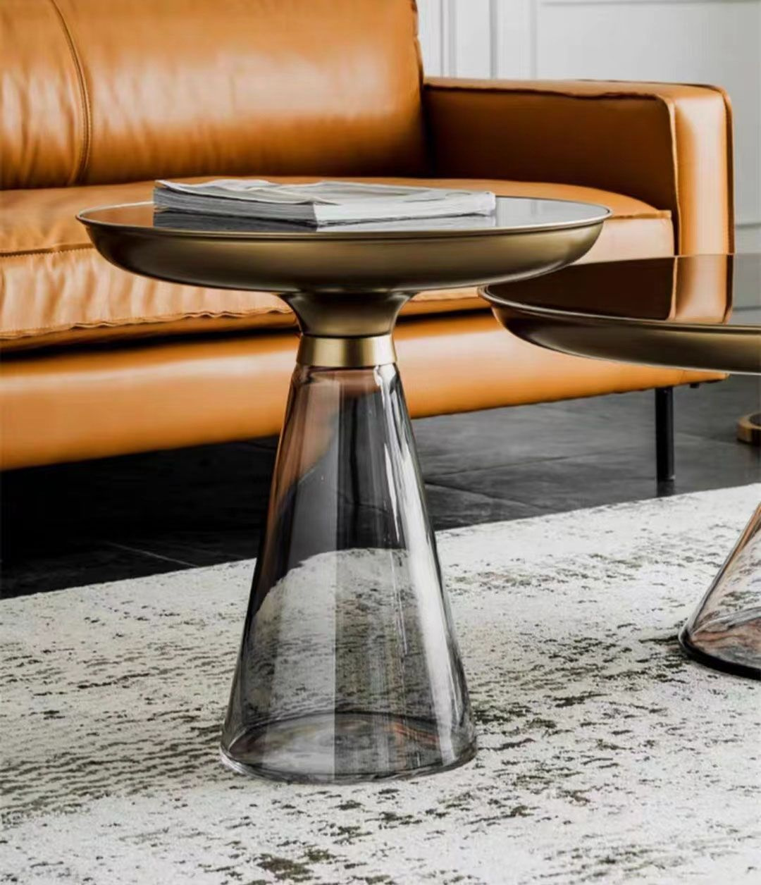 Журнальный стол Круглый светлый роскошный приставной столик из ...