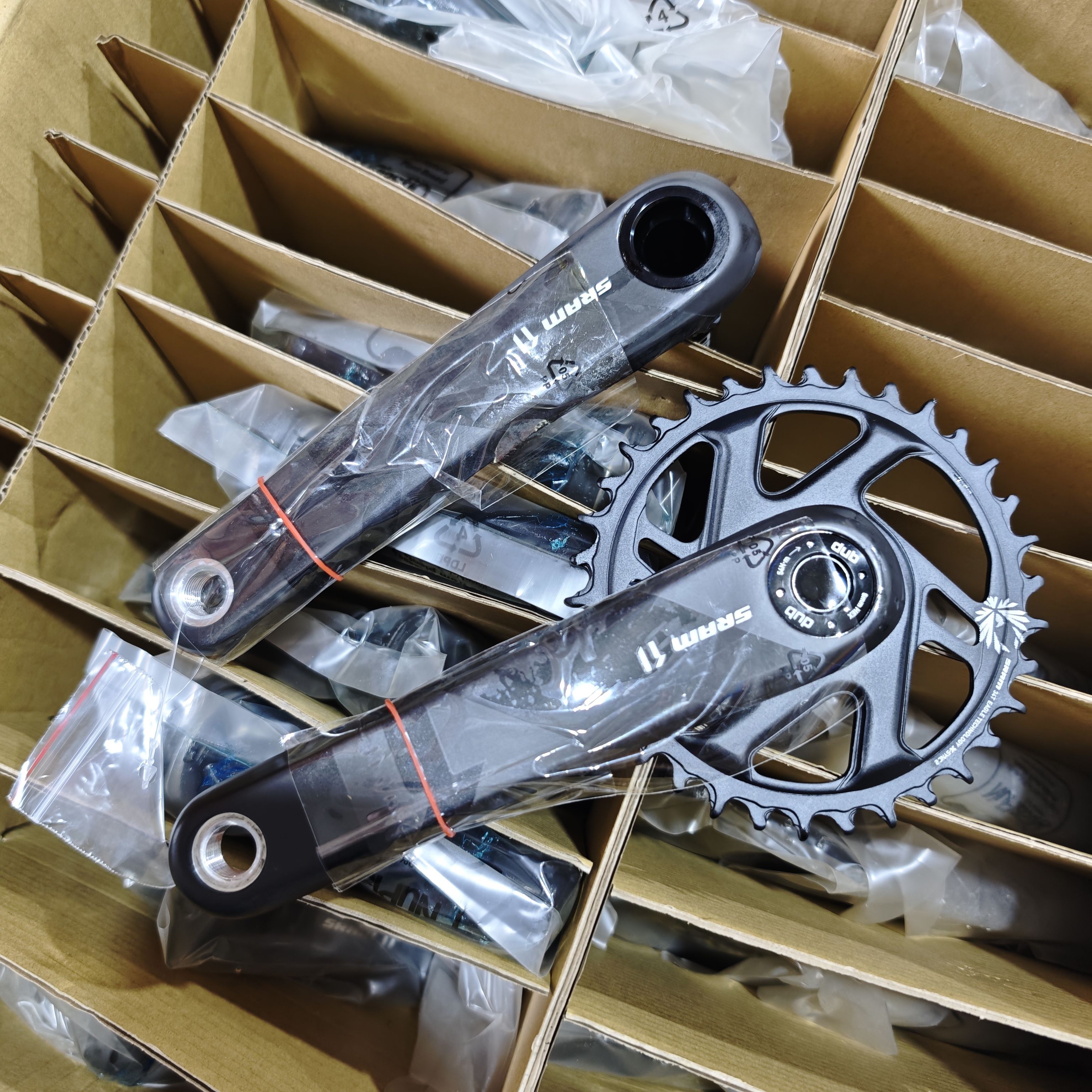 Шатуны SRAM X1 C EAGLE B148 DUB, 11/12ск. Материал из углеродного ...
