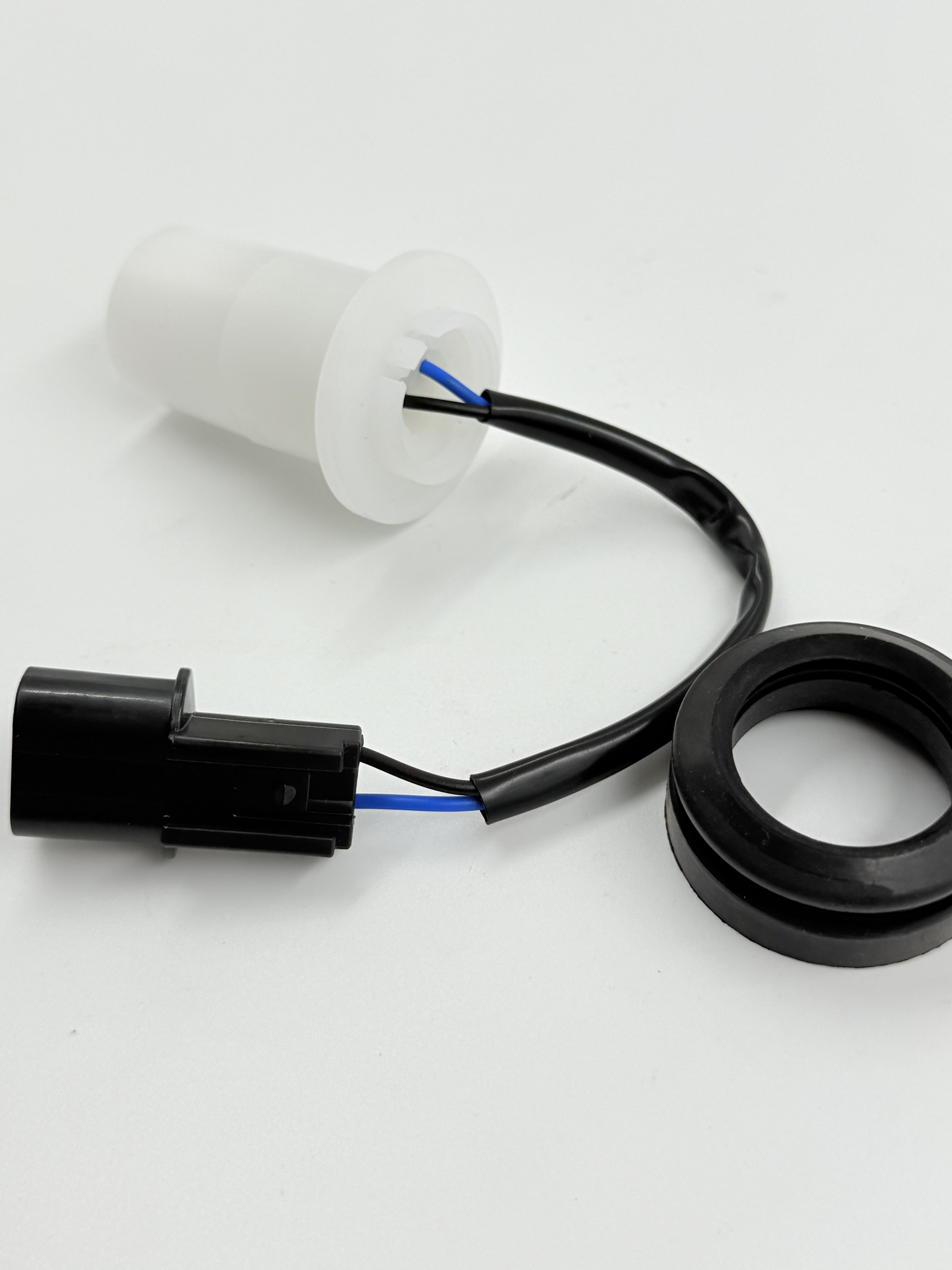 Датчик уровня жидкости бачка стеклоомывателя / Level Switch Windshield ...
