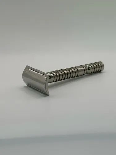 Т-образный станок RazoRock Mamba 53 Halo купить на OZON по низкой цене ...