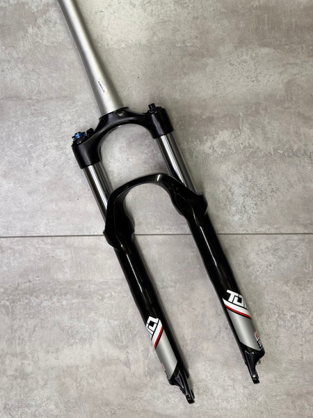 Вилка RockShox Tora SL SoloAir 26" ход 100 mm купить на OZON по низкой ...